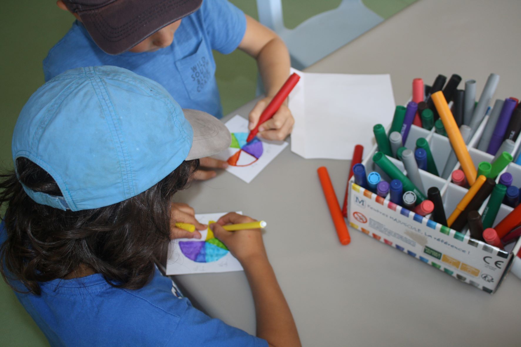 SCIENCES : LA MAGIE DES COULEURS - 117 animation jeunes